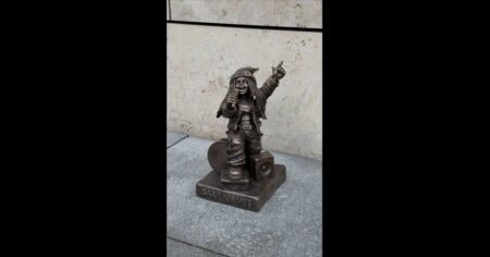 Neuer Zwerg in Wrocław / Breslau sorgt für Kontroversen - Polen Journal